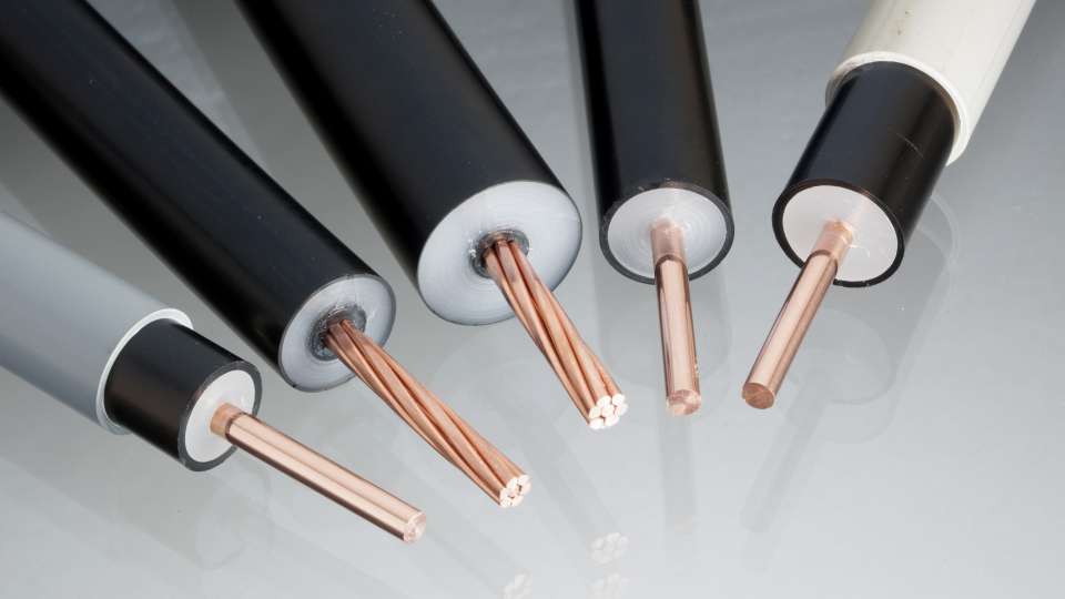 Edificios industriales - Protección externa contra rayos por DEHN